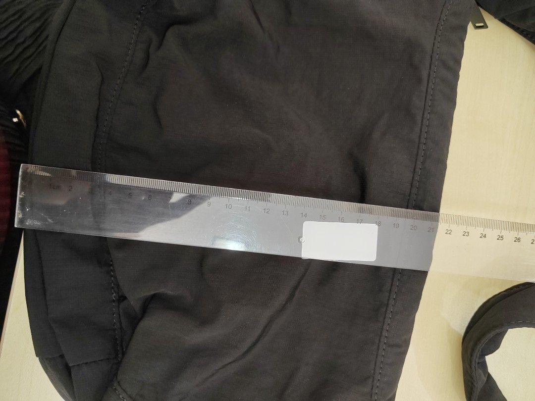 Authentic COS sling bag, Men's Fashion, Bags, Sling Bags on Carousell