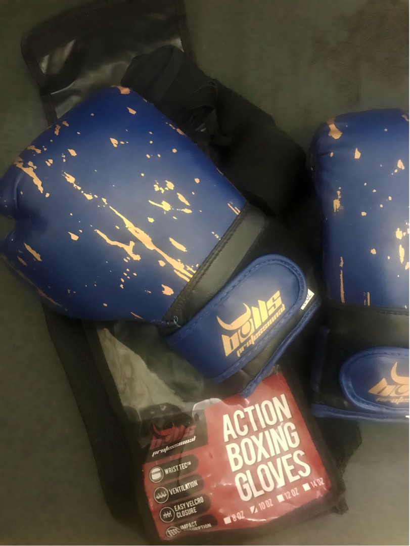 Bulls Boxing Gloves, Sports Equipment, Exercise & Fitness, Cardio ...