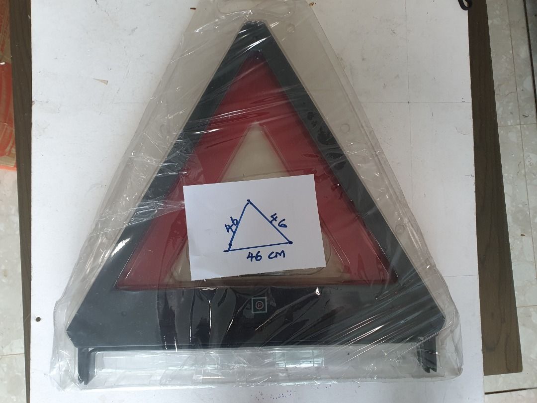 Car Breakdown Signage - 2 Models, Car Accessories, Accessories on Carousell