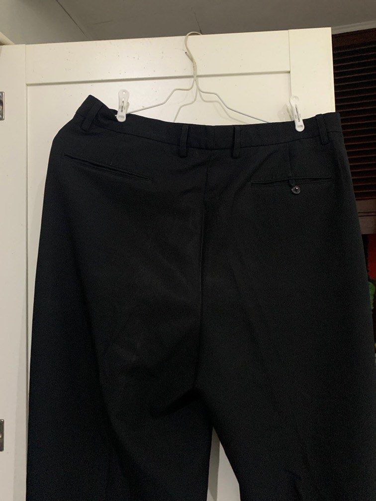 Celana Bahan Hitam Pria, Fesyen Pria, Pakaian , Bawahan di Carousell