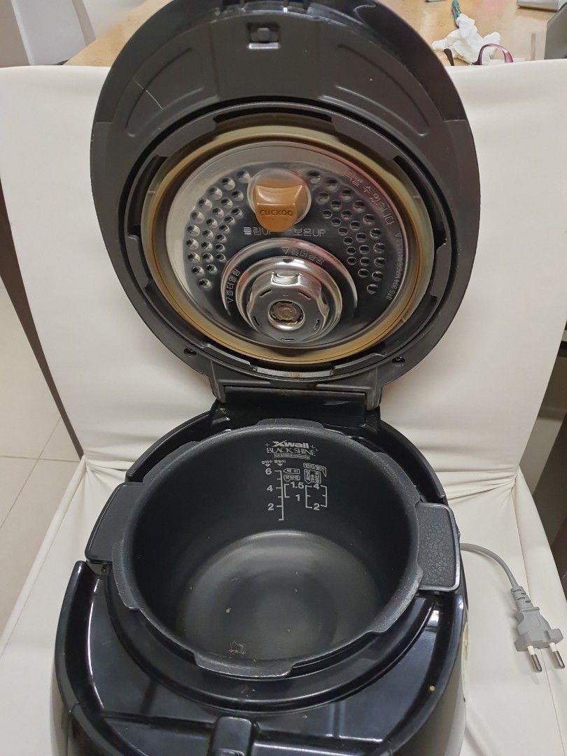 Cockoo Korean rice cooker, TV & Home Appliances, Kitchen Appliances ...