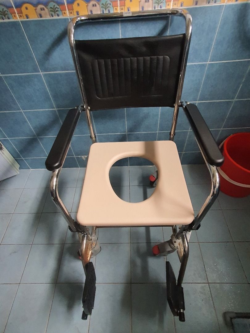 Commode on wheels for free, Health & Nutrition, Assistive ...