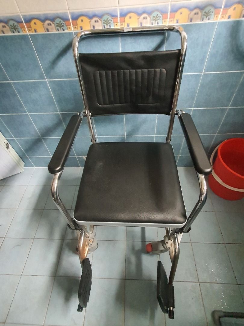 Commode on wheels for free, Health & Nutrition, Assistive ...