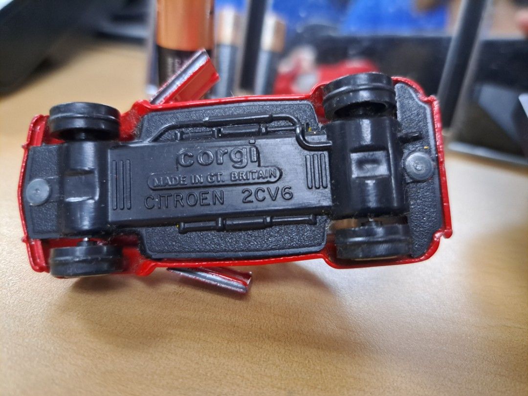 Corgi Cars Classic Collectables Red Citroen 2CV6 Die Cast Model Vintage ...