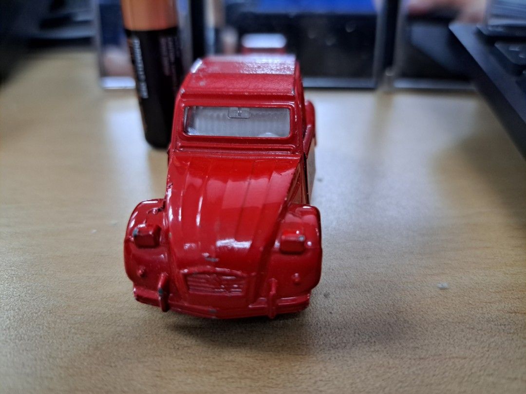 Corgi Cars Classic Collectables Red Citroen 2CV6 Die Cast Model Vintage ...