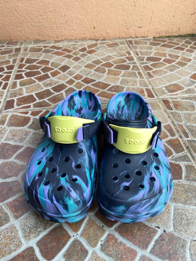 Crocs, Men's Fashion, Footwear, Slippers & Slides on Carousell