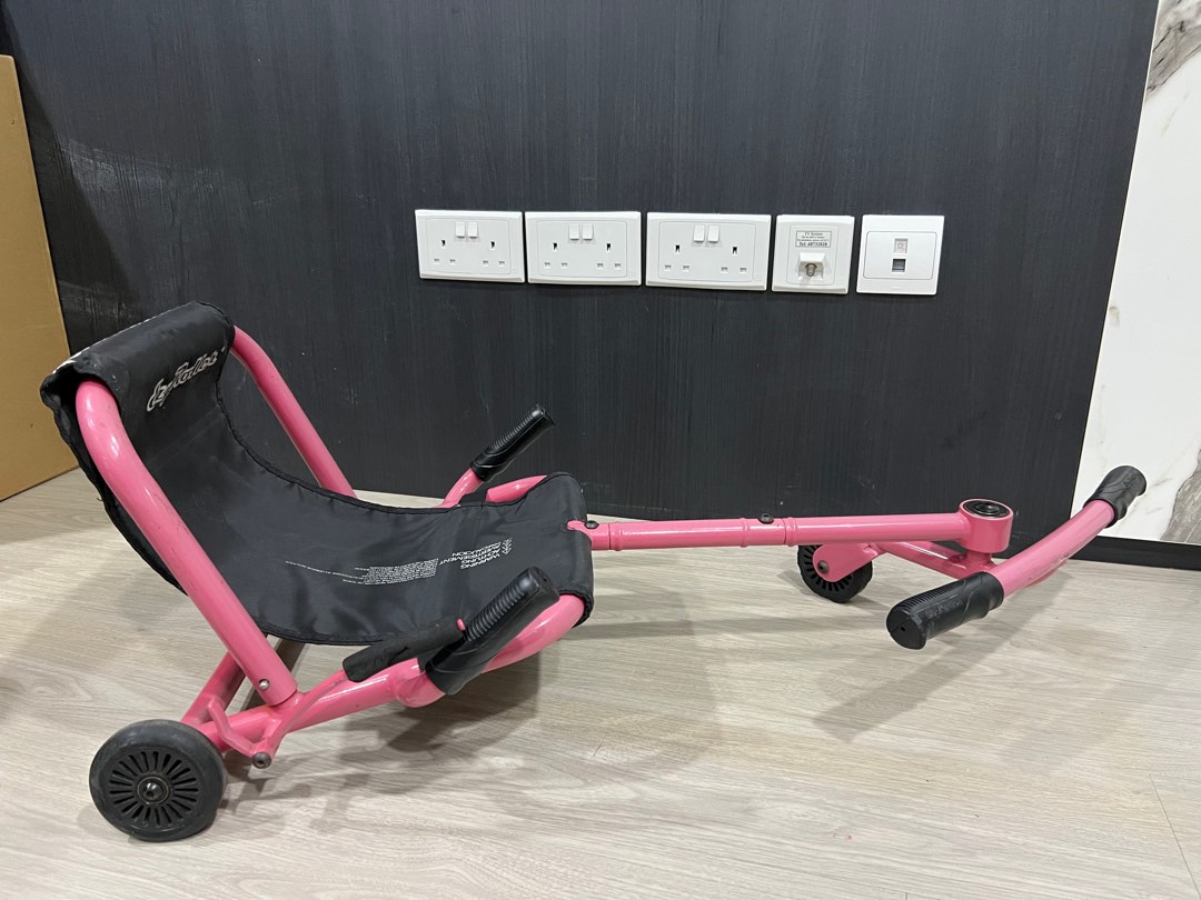 Ezy Roller kid ride, Sports Equipment, Other Sports Equipment and Supplies on Carousell