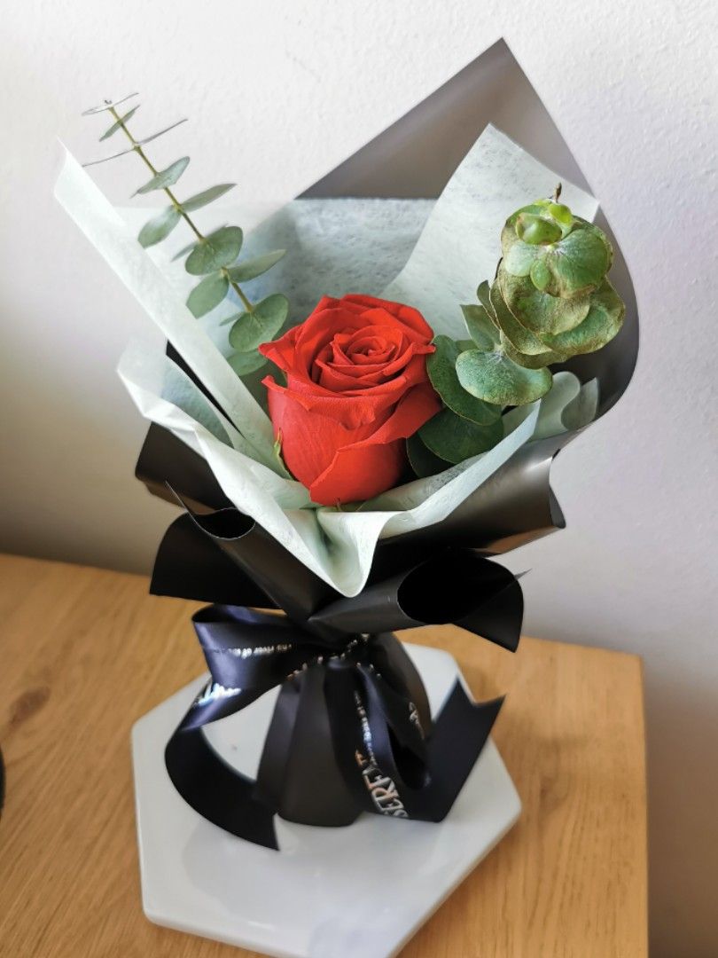 Fresh single stalk rose bouquet, Hobbies & Toys, Stationery & Craft ...