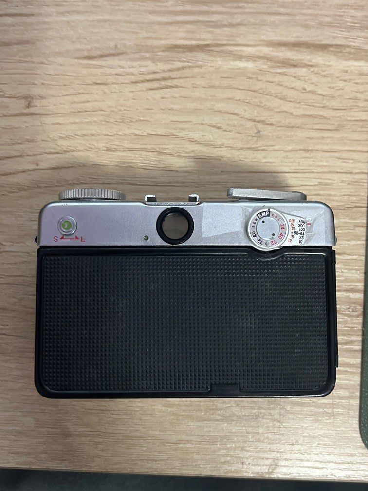 Fujica Half 35mm half frame, Photography, Cameras on Carousell