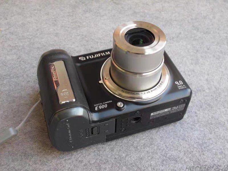 Fujifilm FinePix e900 ccd camera, Photography, Cameras on Carousell