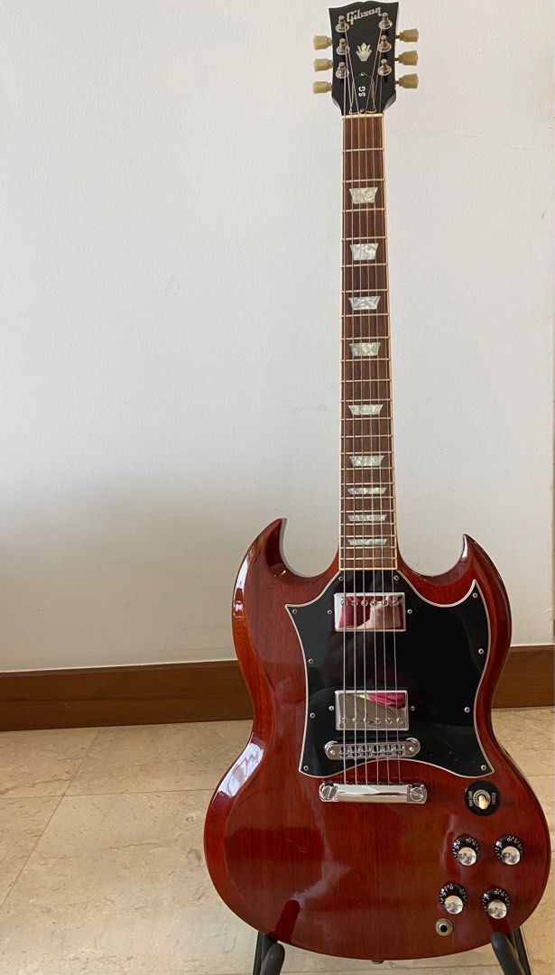 Gibson SG standard., Hobbies & Toys, Music & Media, Musical Instruments ...