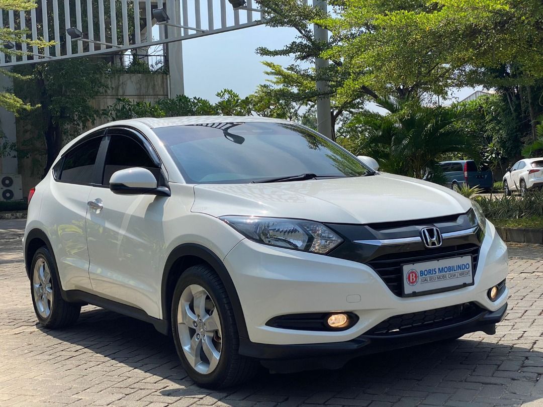 Honda HRV E 2016 Putih 2015 Tangan Pertama, Mobil & Motor, Mobil untuk ...