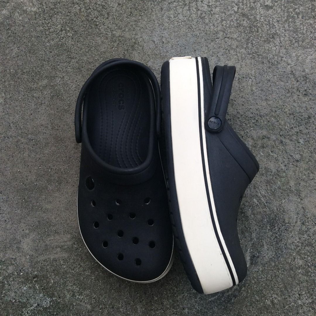 ICONIC CROCS COMFORT, Men's Fashion, Footwear, Slippers & Slides on Carousell