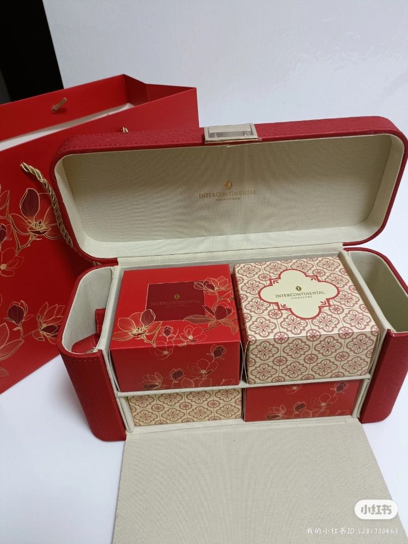 Intercontinental Mooncake box, Food & Drinks, Packaged & Instant Food ...