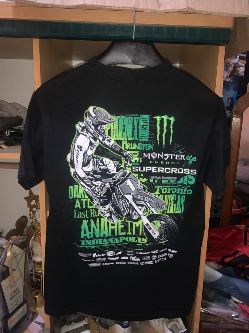 kaos racing motor trill, Fesyen Pria, Pakaian , Atasan di Carousell