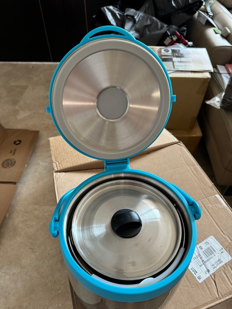 La gourmet 4.5L vacuum insulated thermal cooker, Furniture & Home ...