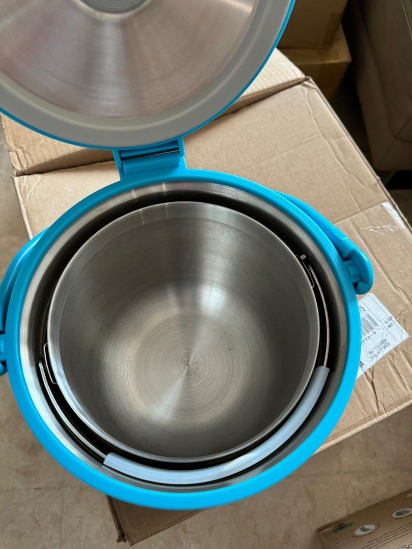 La gourmet 4.5L vacuum insulated thermal cooker, Furniture & Home ...