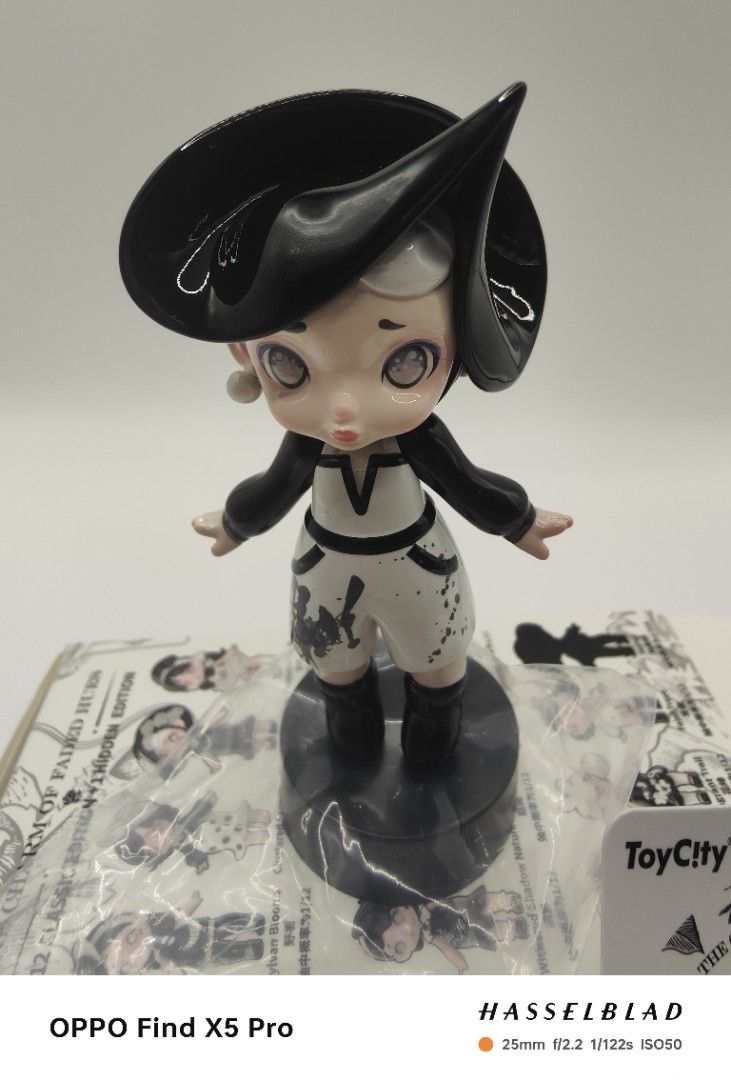 Laura charm of faded hues, Hobbies & Toys, Toys & Games on Carousell