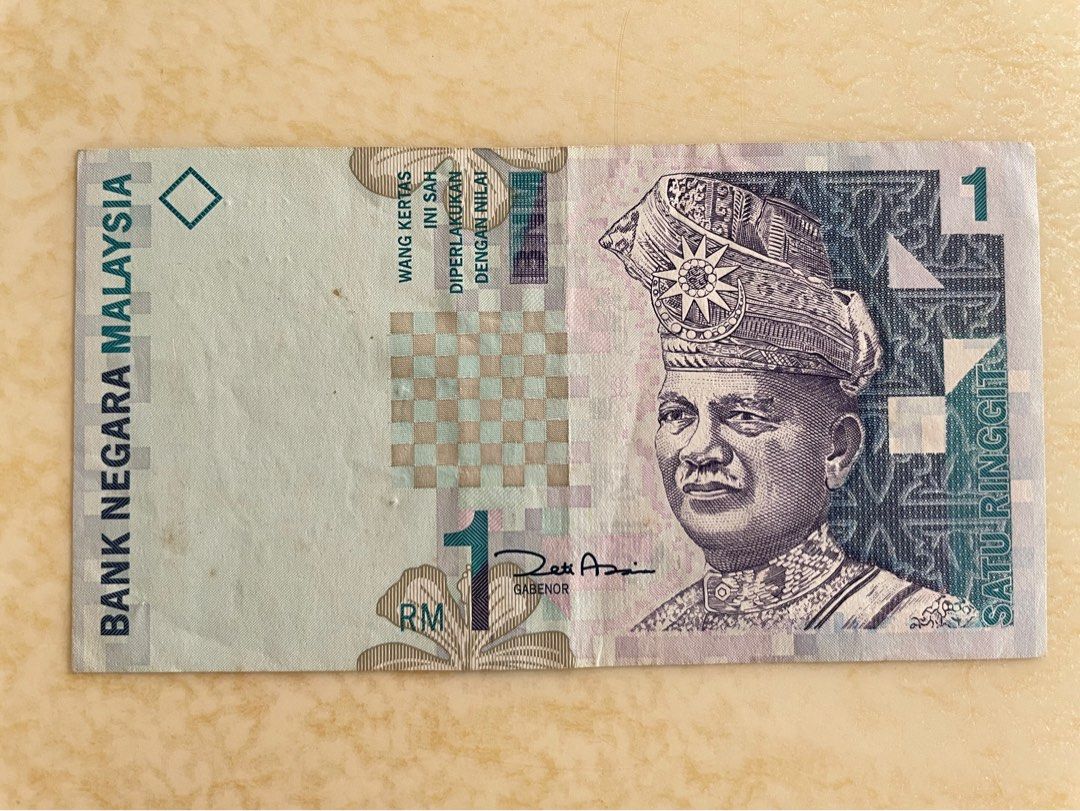 Low Number RM1 Banknote Zeti signed, Hobbies & Toys, Collectibles ...