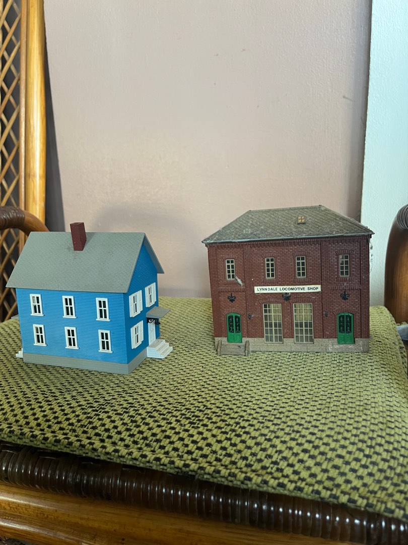 Miniature Houses, Hobbies & Toys, Toys & Games on Carousell