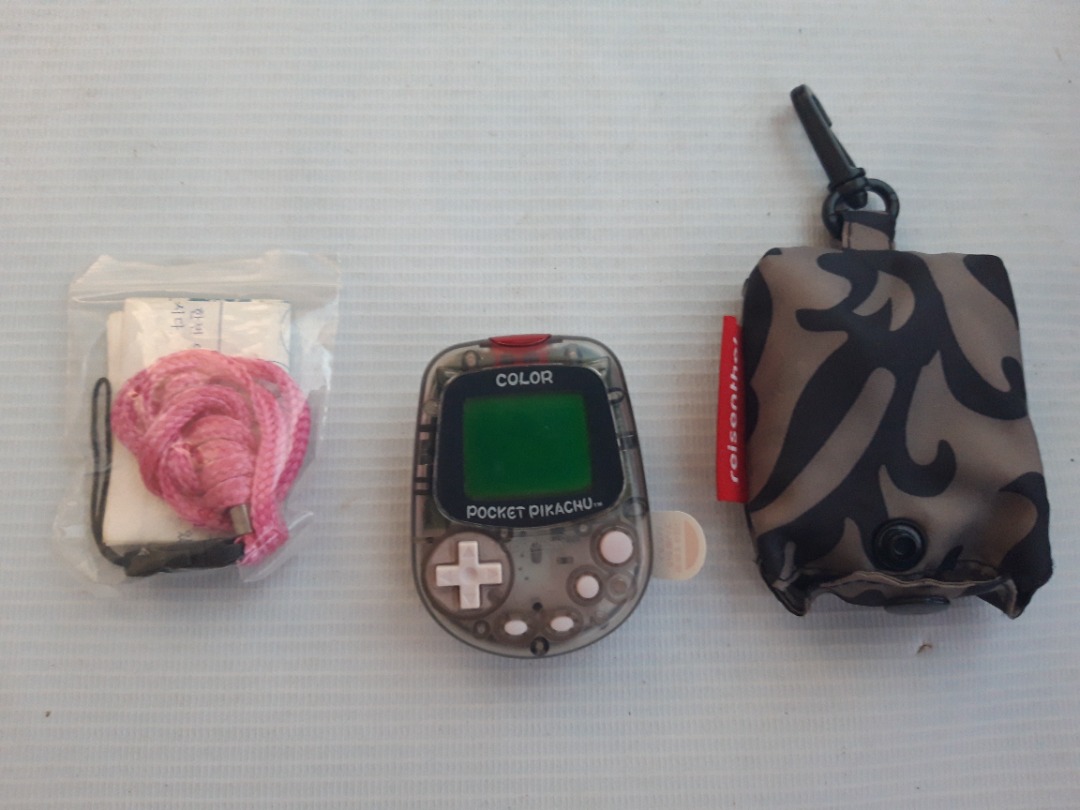 Nintendo Pocket Pikachu Color (Pocket Sakura Version) Tamagotchi ...