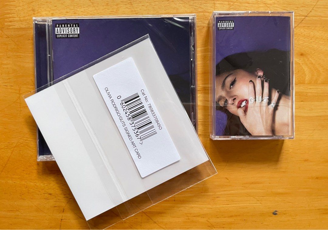 SIGNED Olivia Rodrigo GUTS CD & cassette with Signed Art Card, Hobbies ...