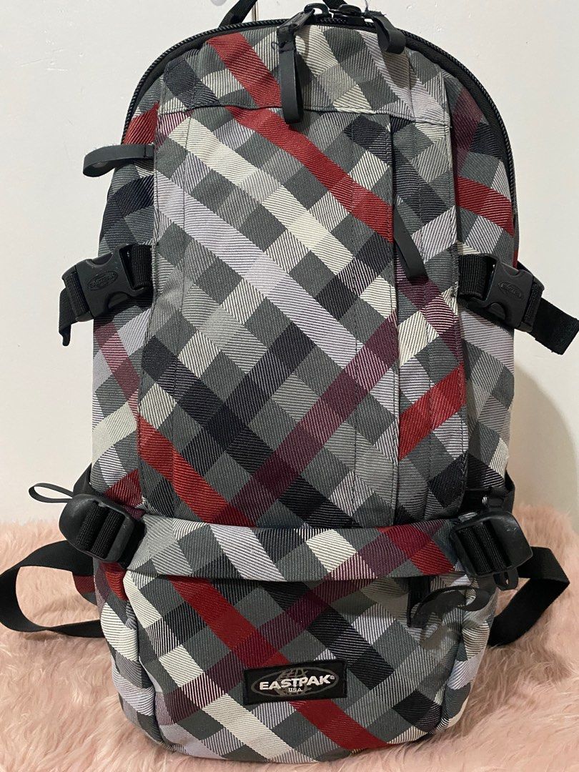 Original EASTPAK semi-large backpack, Men's Fashion, Bags, Backpacks on ...