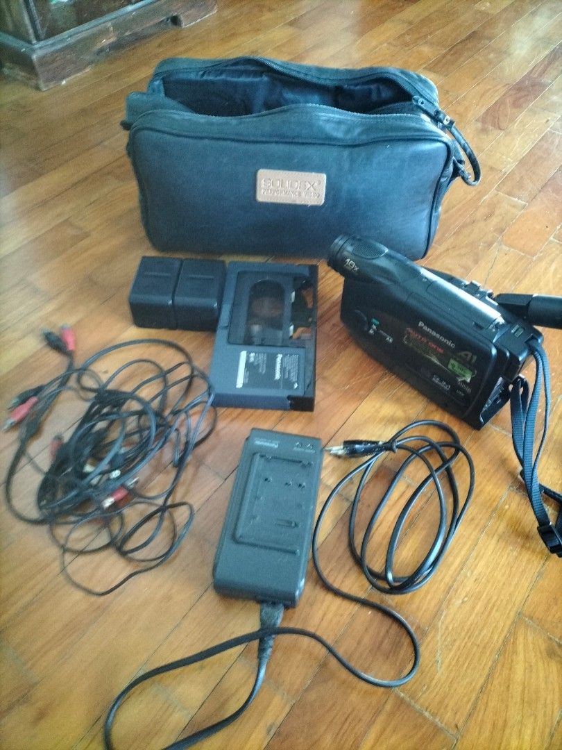 Panasonic Camcorder 1994 Japan, Photography, Video Cameras on Carousell
