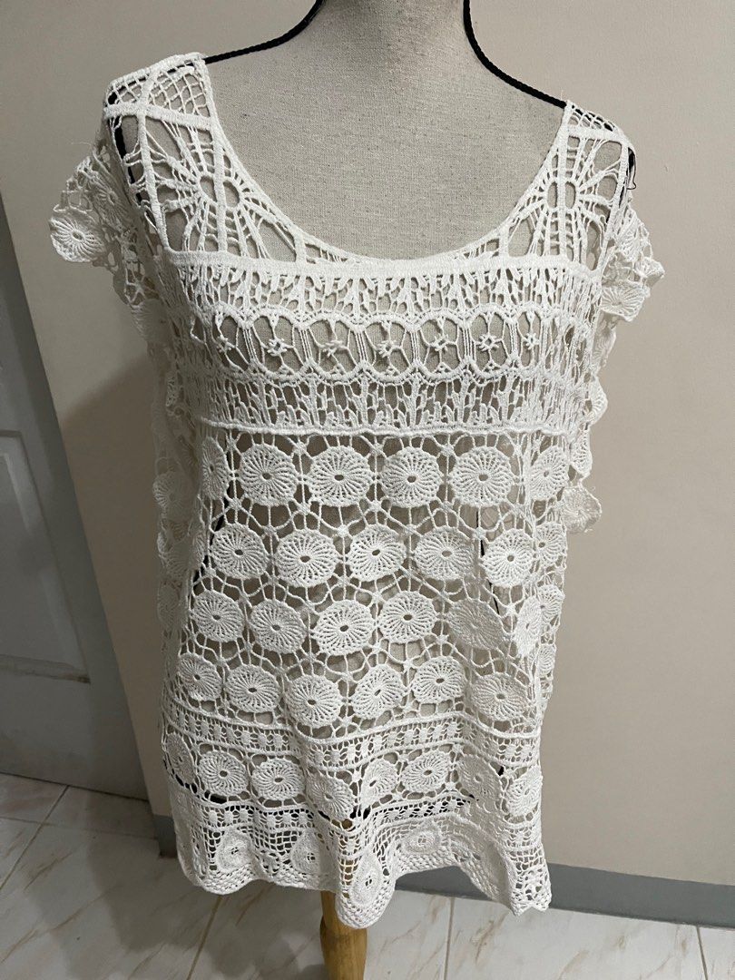 Pang cover if naka swimsuit, Women's Fashion, Tops, Blouses on Carousell