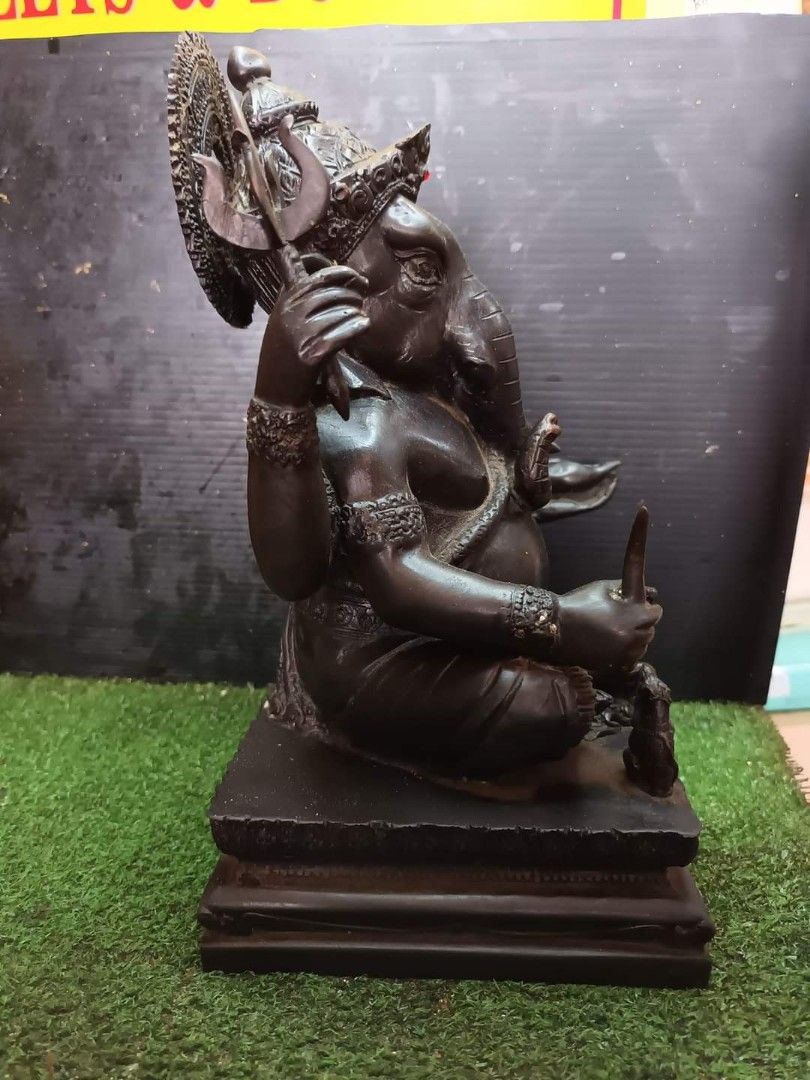 Phra Pikanet Bucha by LP Key, Hobbies & Toys, Memorabilia ...