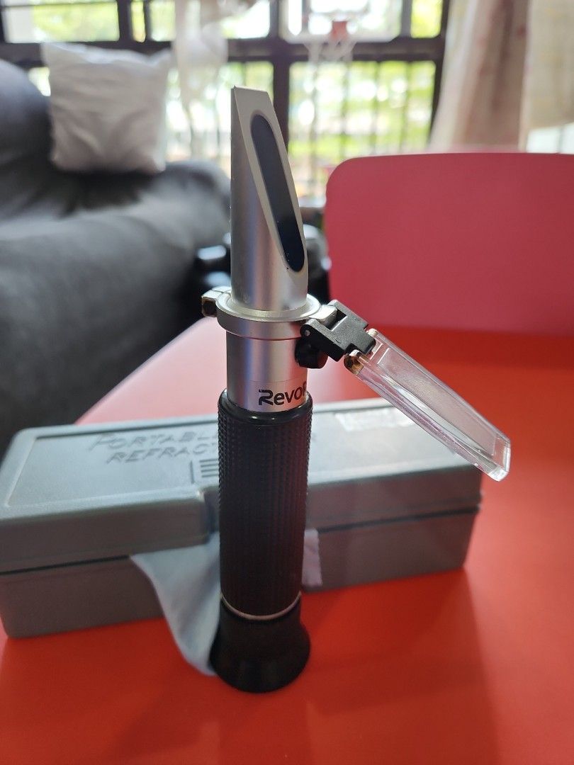 Revoreef Portable Refractometer, Pet Supplies, Homes & Other Pet Accessories on Carousell
