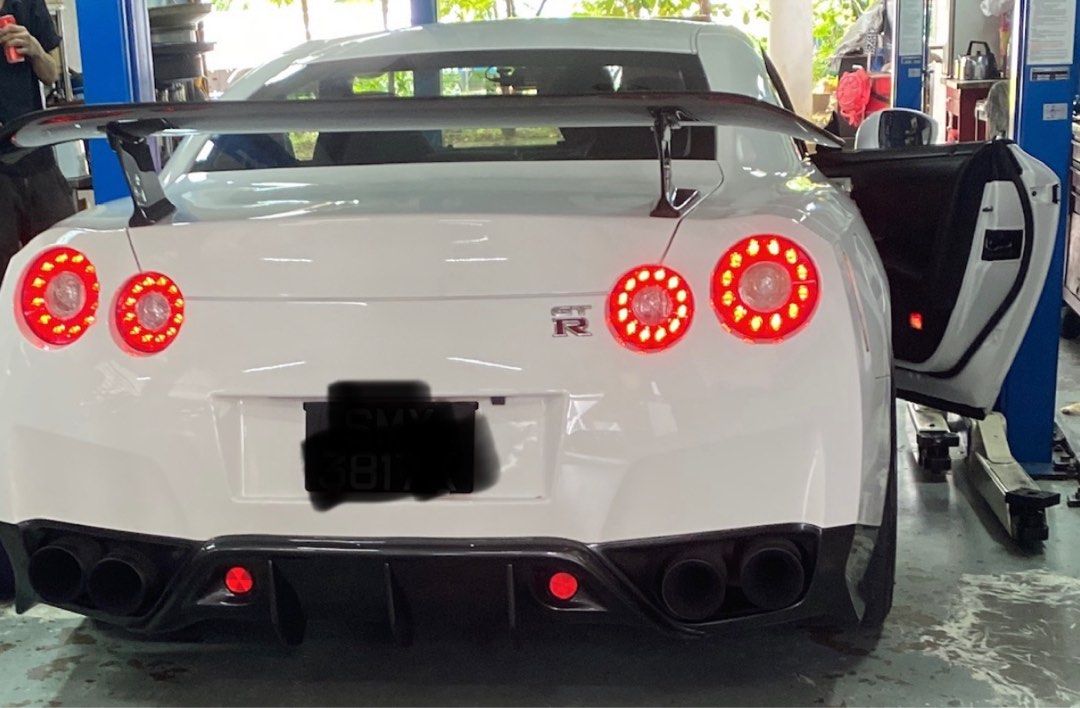 Sell/trade Gtr full carbon esprit gt wing, Car Accessories, Accessories ...
