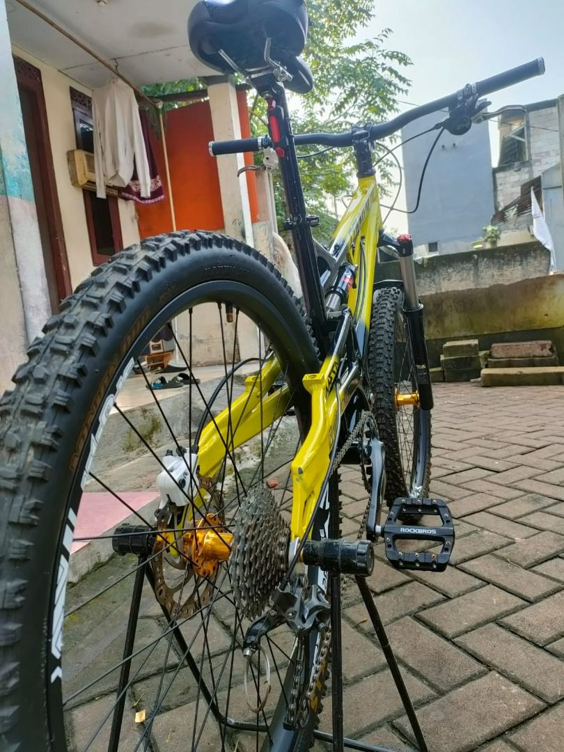 Sepeda Gunung MTB Polygon Axion 26" Fullsus, Olah Raga, Sepeda di Carousell