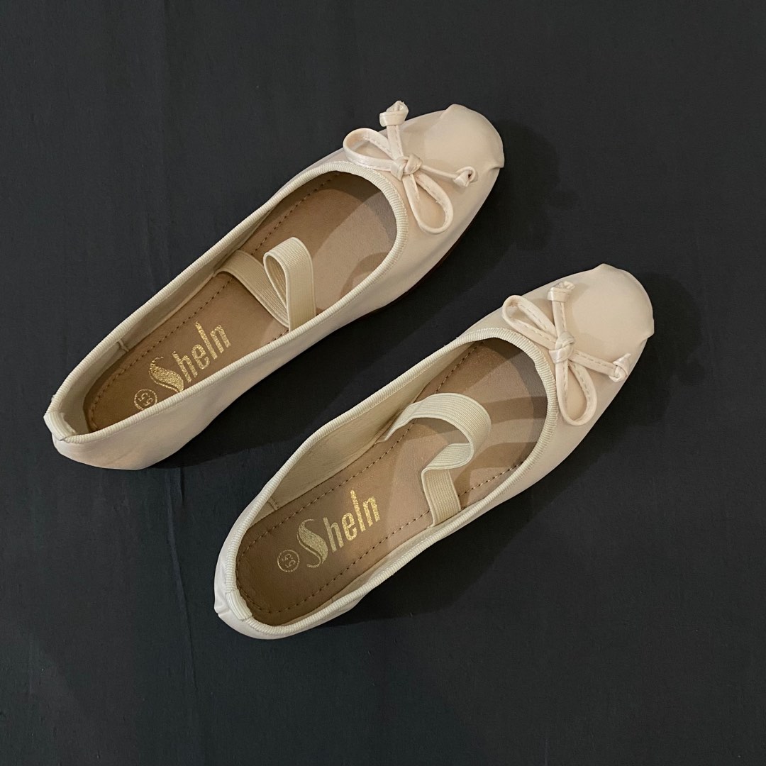 Shein Ballet Flats (Doll Shoes), Women's Fashion, Footwear, Flats ...