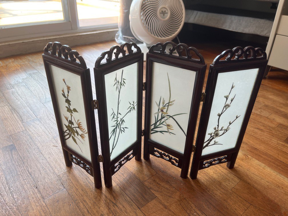Small Japanese screen home decor, Furniture & Home Living, Home Decor, Other Home Decor on Carousell