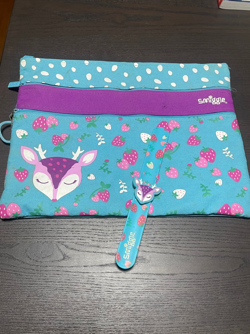 Smiggle envelope pouch short and snap Bracelet, Hobbies & Toys ...