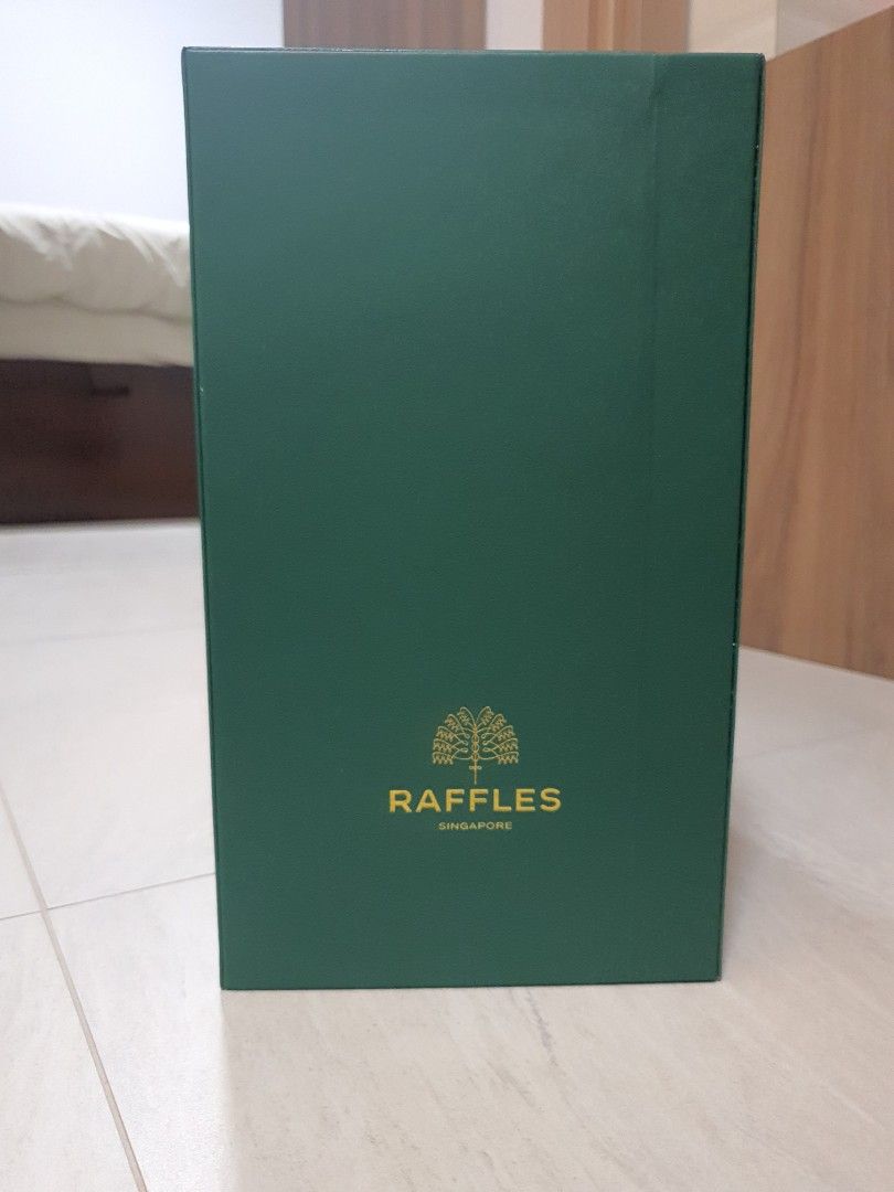 The Original Raffles Singapore Mooncake, Furniture & Home Living ...