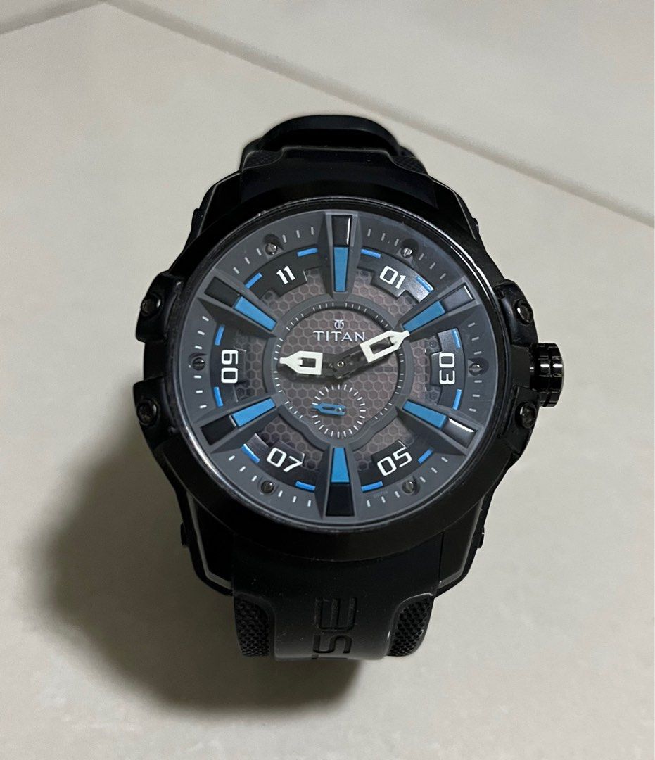 Titan Men's HTSE Solar Watch 1630NP01, Men's Fashion, Watches ...