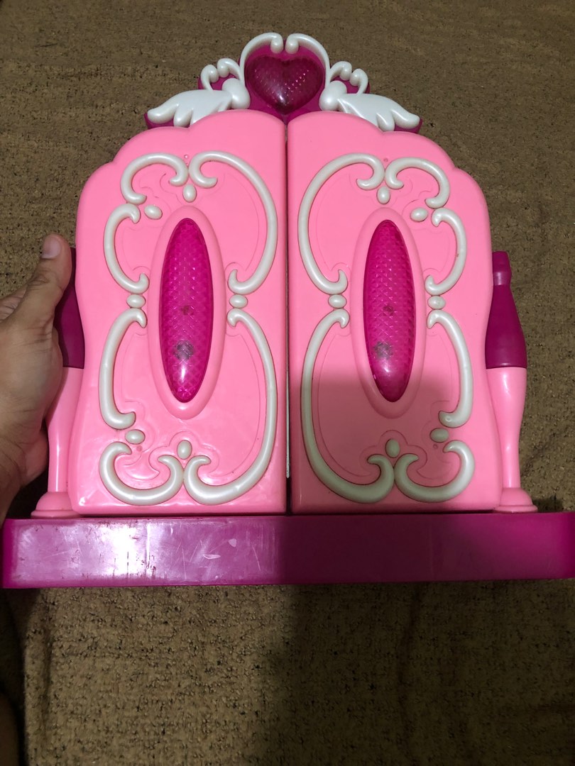 ToysRUs magic mirror, Hobbies & Toys, Toys & Games on Carousell