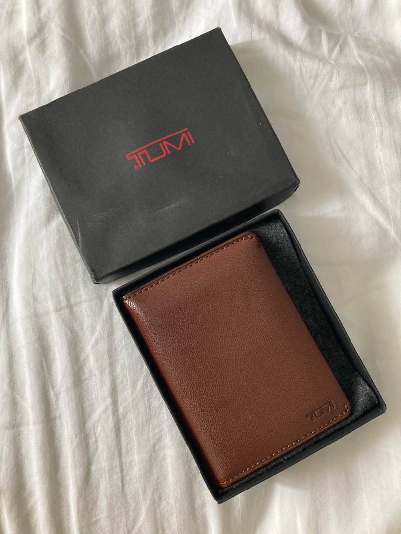 Tumi L-Fold Wallet, Men's Fashion, Watches & Accessories, Wallets ...