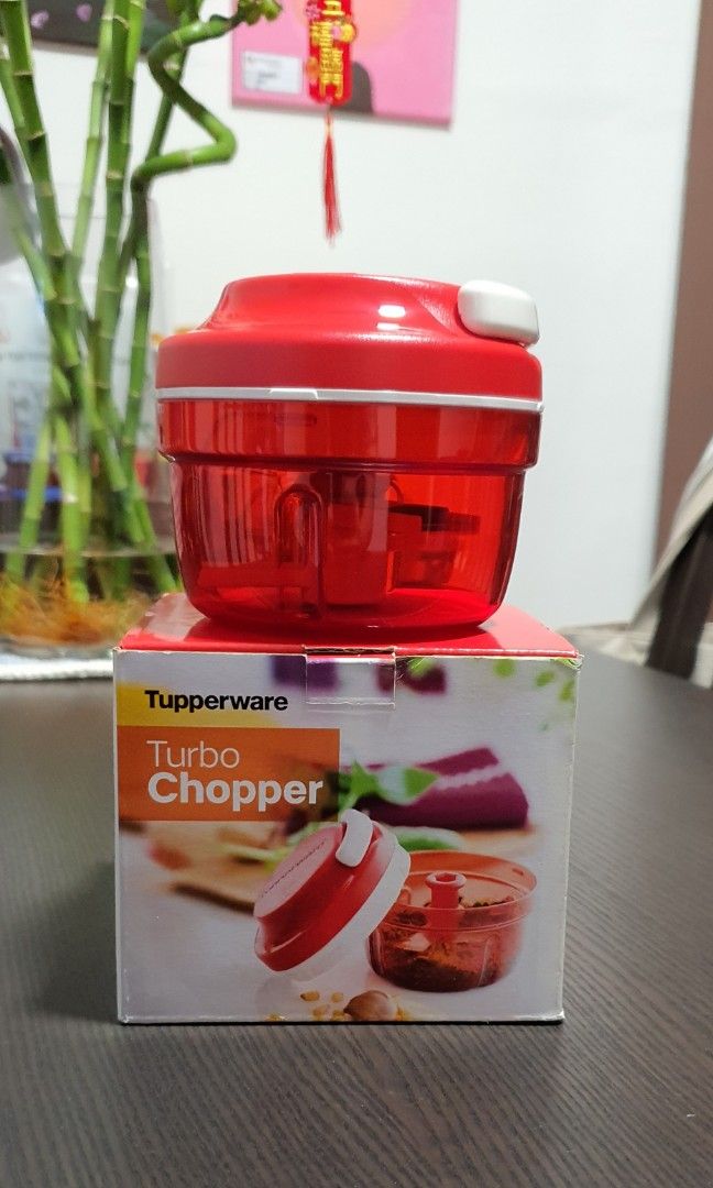 Tupperware Turbo Chopper, Furniture & Home Living, Kitchenware ...