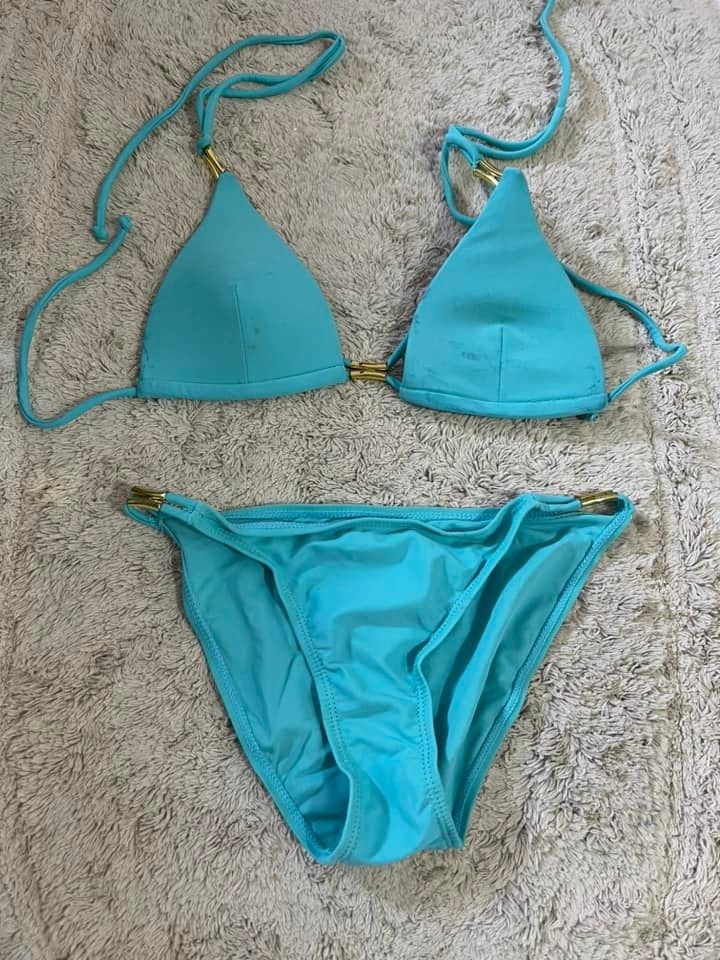 Turquoise Bikini Swimsuit with Discoloration (Worn once), Women's ...