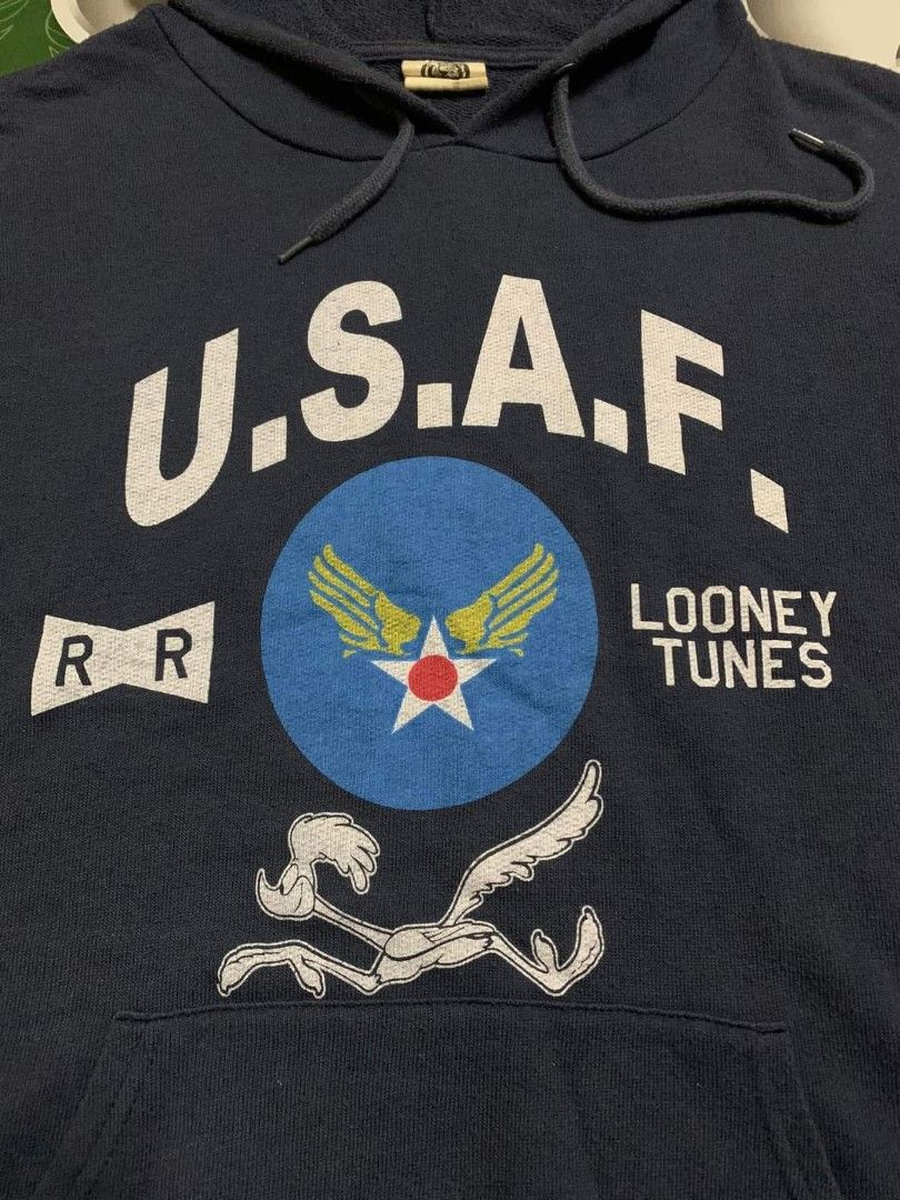 RARE USAF X ROAD RUNNER LOONEY TUNES HOODIE, Men's Fashion, Coats ...