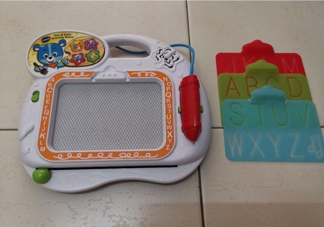 Vtech Tote and Trace Drawing Board, Hobbies & Toys, Toys & Games on ...