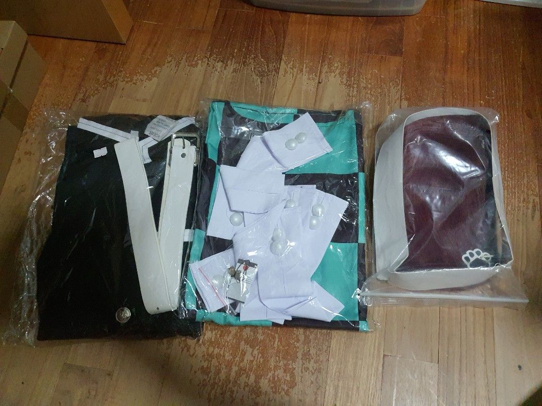 WTS Tanjiro Kamado Cosplay BNIB Costume and Wig Demon Slayer Kimetsu no ...