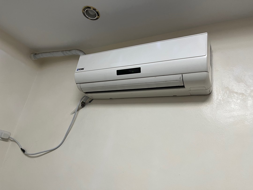 York Inverter Split Type Aircon 1hp, TV & Home Appliances, Air ...