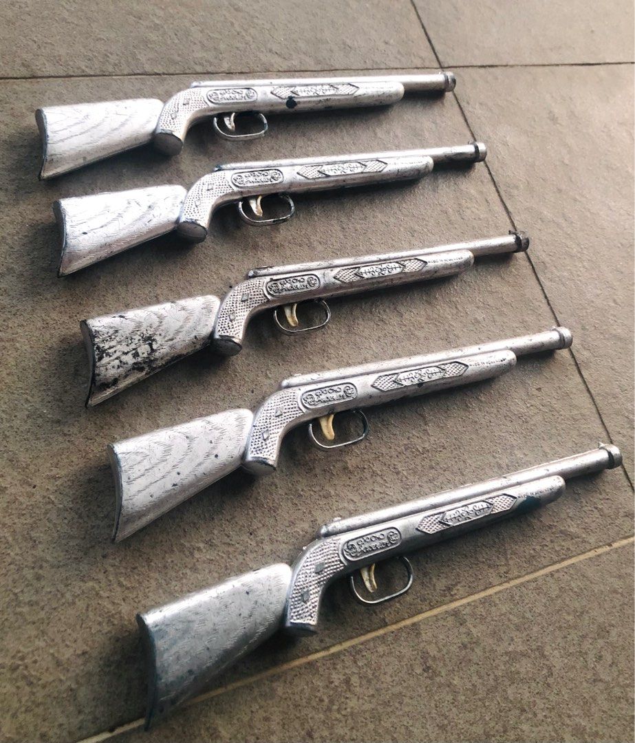 1960s VINTAGE TOY RIFLES SET HONG KONG MADE, Hobbies & Toys ...