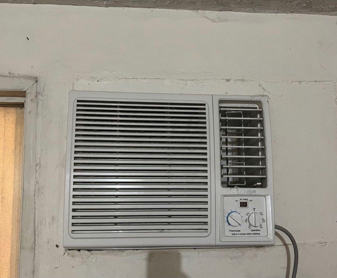 1HP WINDOW TYPE AIRCON (CHIGO), TV & Home Appliances, Air Conditioning ...