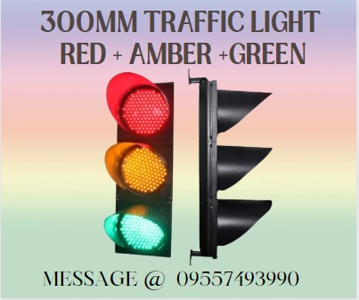 300MM TRAFFIC LIGHT, Everything Else, Others on Carousell