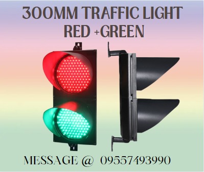 300MM TRAFFIC LIGHT TWO COLORS, Commercial & Industrial, Industrial ...